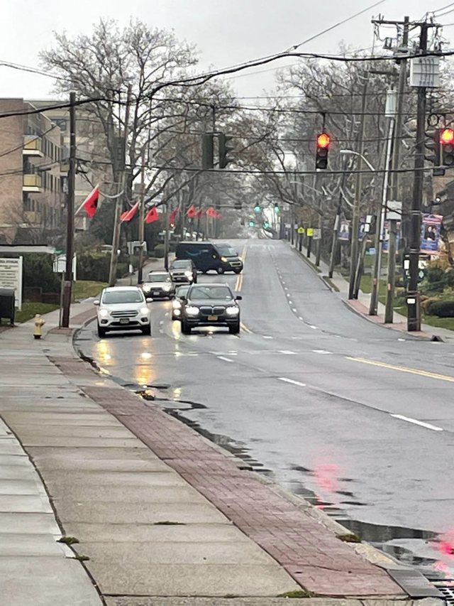 The Albanian flag is raised proudly in New York's streets » Atlantiku